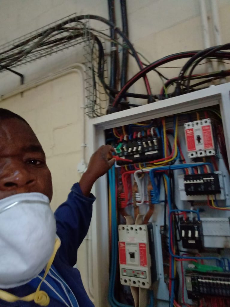 Home - Cape Electrician Pty Ltd